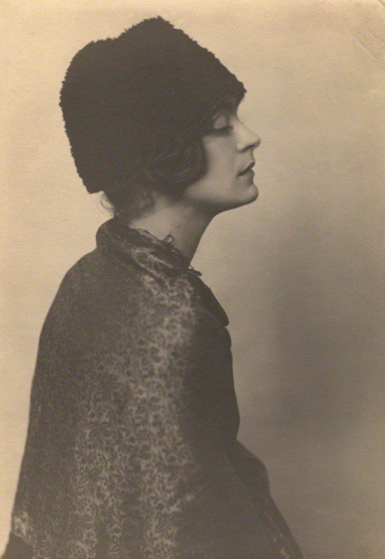 Dorothy Wilding | La Petite Mélancolie