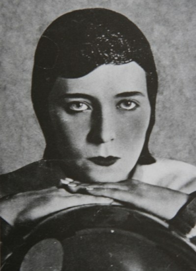Marguerite Acarin dite Akarova (1904-1999) | La Petite Mélancolie